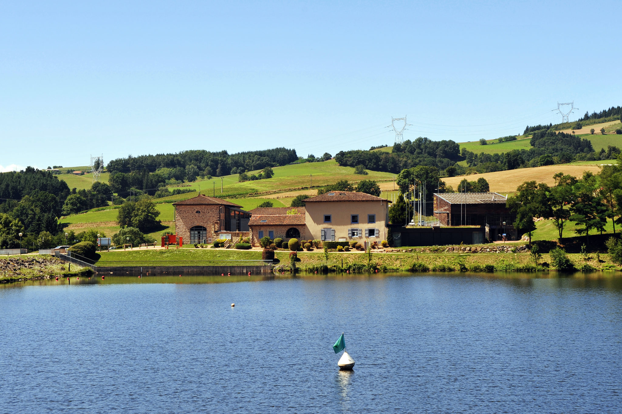 Lac des Sapins ~ BeaujolaisVert - Site Officiel de l'Office de Tourisme